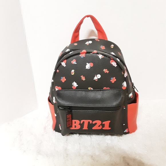 Hot Topic | Bags | Bt2 Character Hearts Mini Backpack | Poshmark